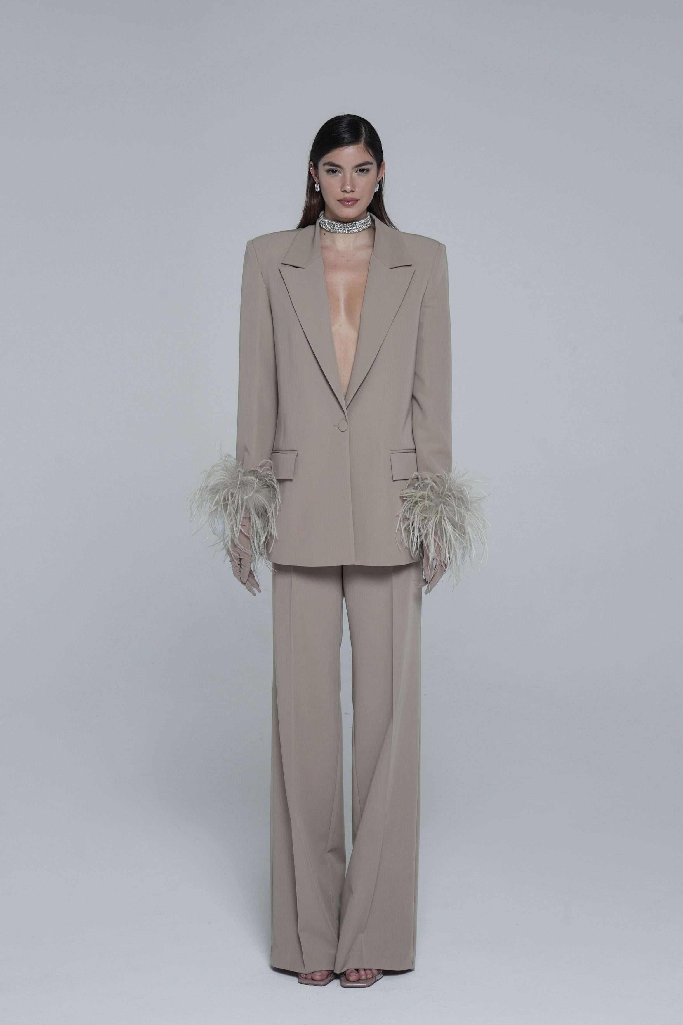 ARES SAND SUIT – THE ARCHIVIA